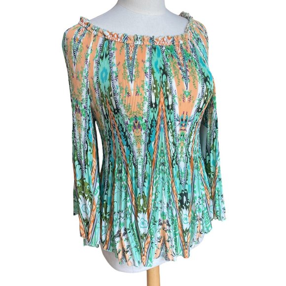 Cupio | Tops | Nwt Cupio Artsy Abstract Plisse Bell Sleeve Onoff ...